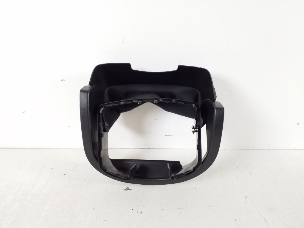 Naudotas Mercedes Benz E-Class Vairolazdės vidinė apdaila A2136800807