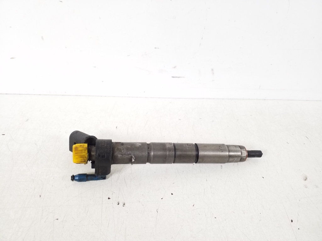 Used Mercedes Benz E-Class Fuel injector A6540700187