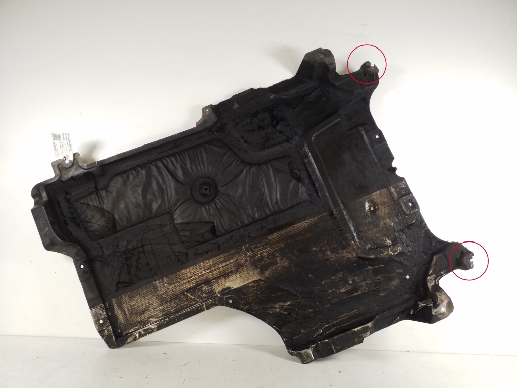 Naudotas Mercedes Benz E-Class Apsauga priekinė po dugnu A2135201600