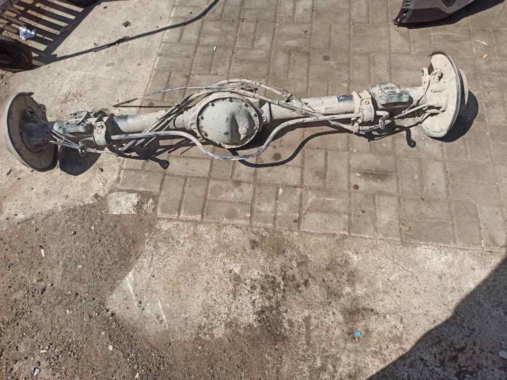 Used Mercedes Benz Sprinter Rear axle and its details A9073500301