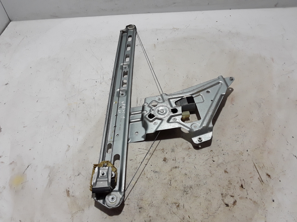 Used Mercedes Benz Sprinter Front door window lifter A9107201000