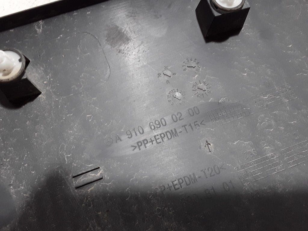 Used Mercedes Benz Sprinter Front door strip A9106900200