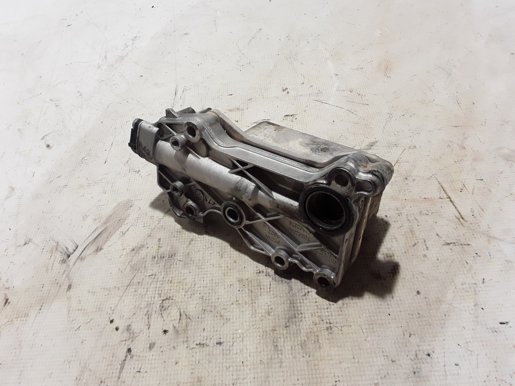Used Mercedes Benz Sprinter Oil cooler A6511801165
