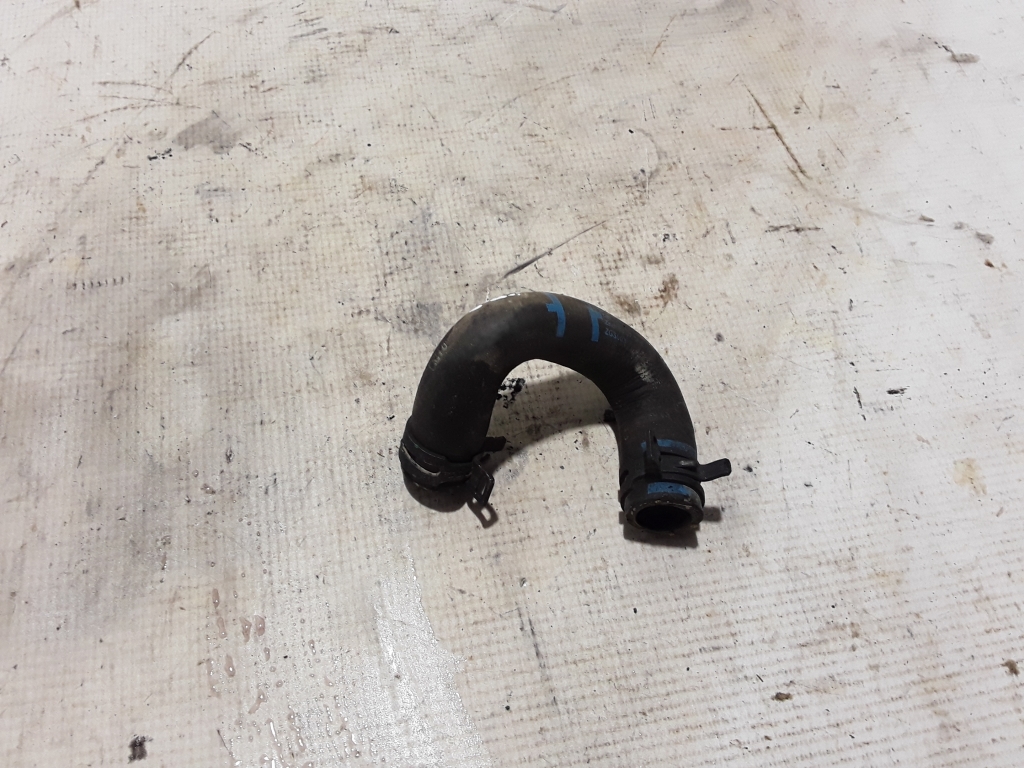 Used Mercedes Benz Sprinter Cooling radiator hose A6512006901