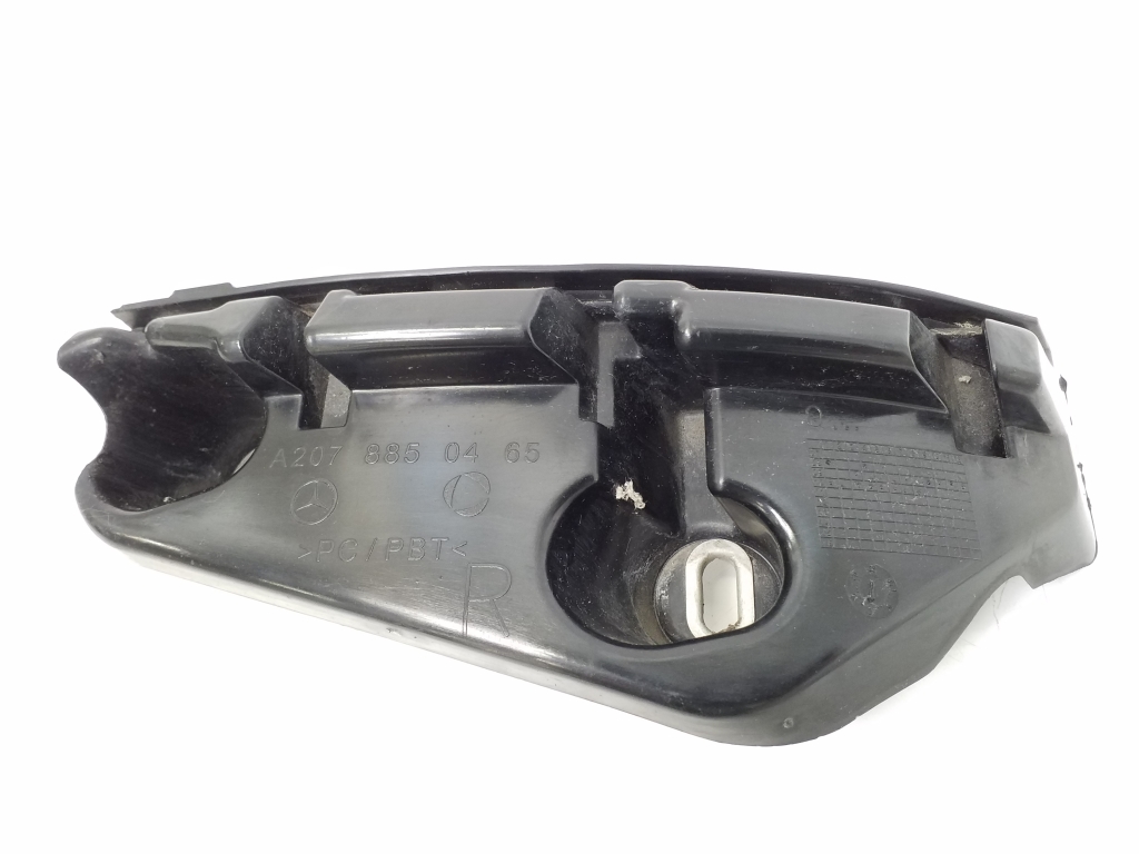 Used Mercedes Benz E-Class Rear bumper bracket A2078850465