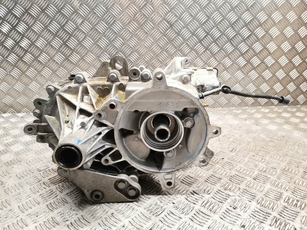 Used Peugeot 208 Gearbox 9834627280