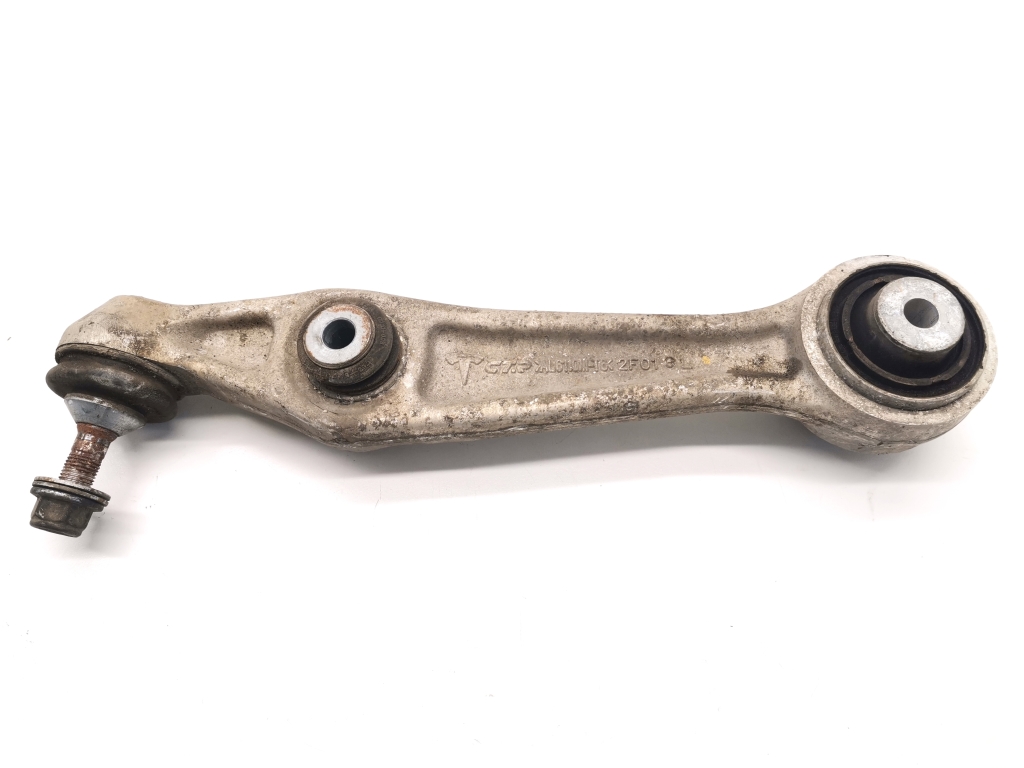 Naudotas Tesla Model X Priekinė svirtis 1027351-00-C