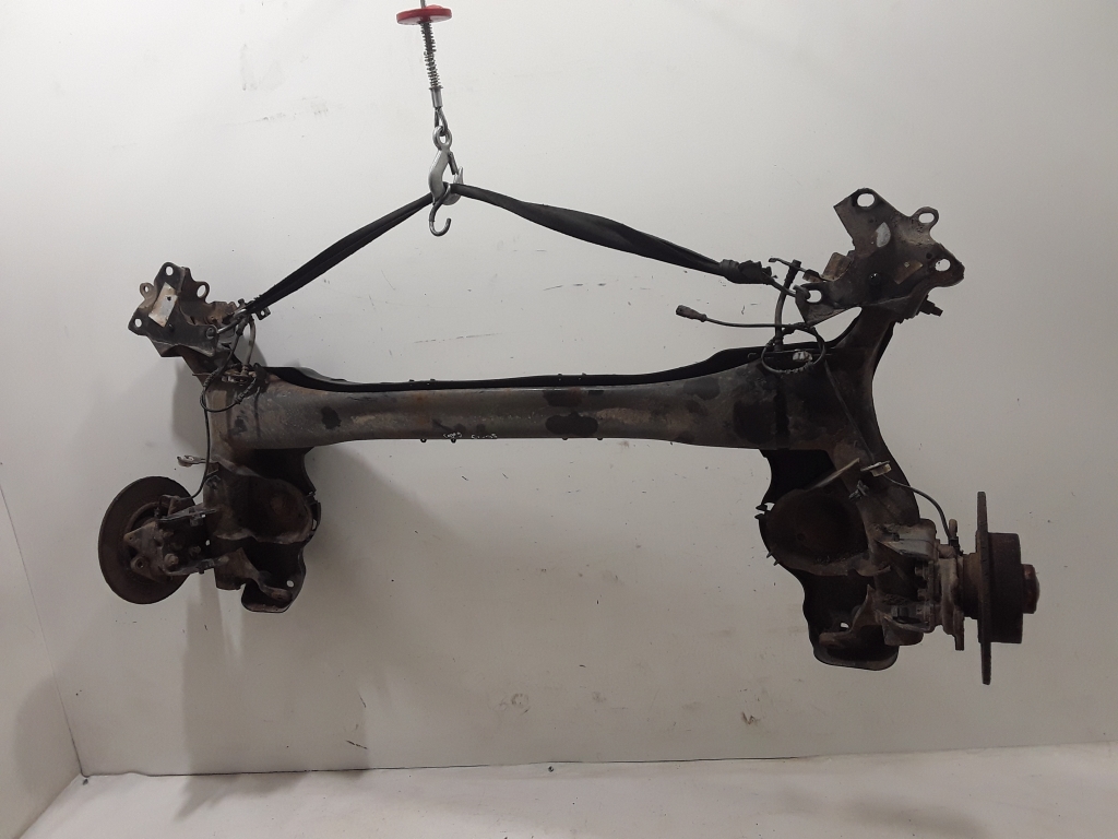Used RENAULT Scenic Rear axle and its details 555012491R