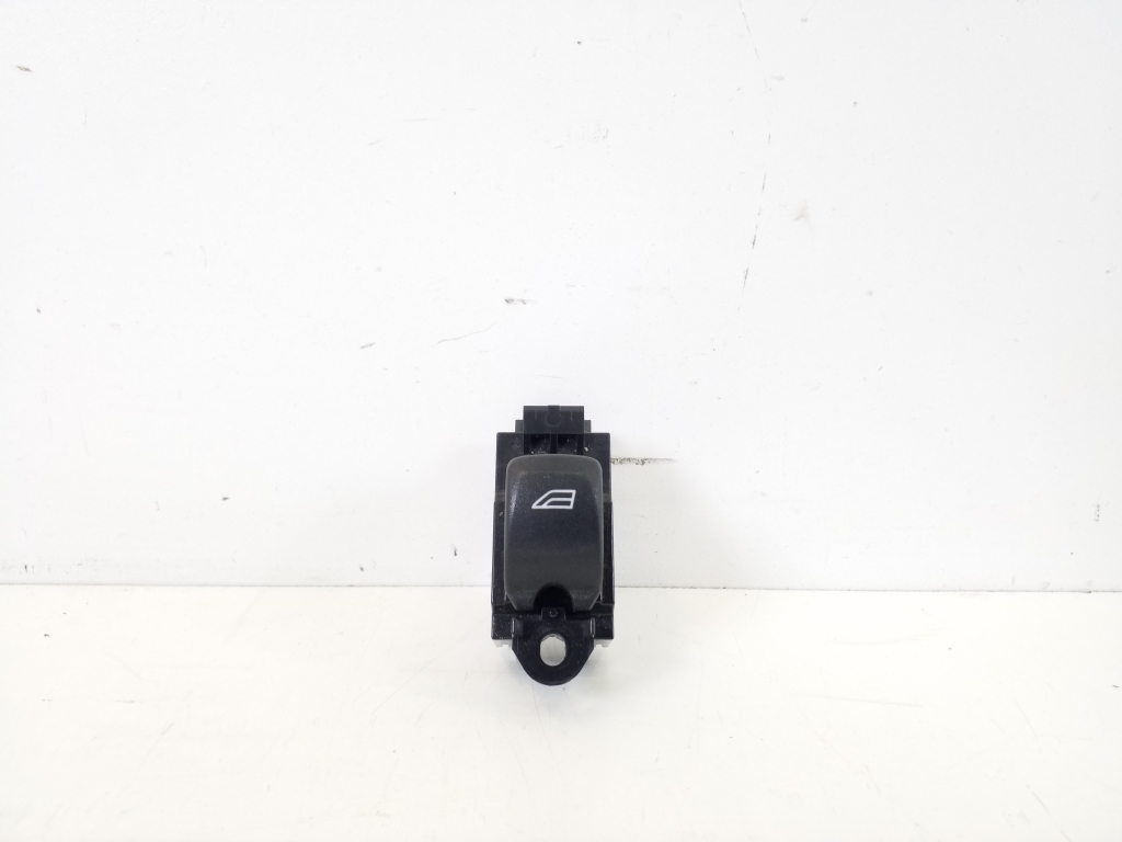 Used VOLVO V50 Front door glass switch 31272012
