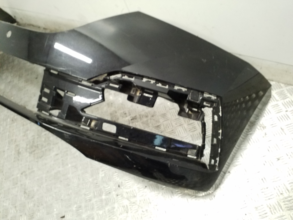 Used Skoda Octavia Front bumper 5E3807221