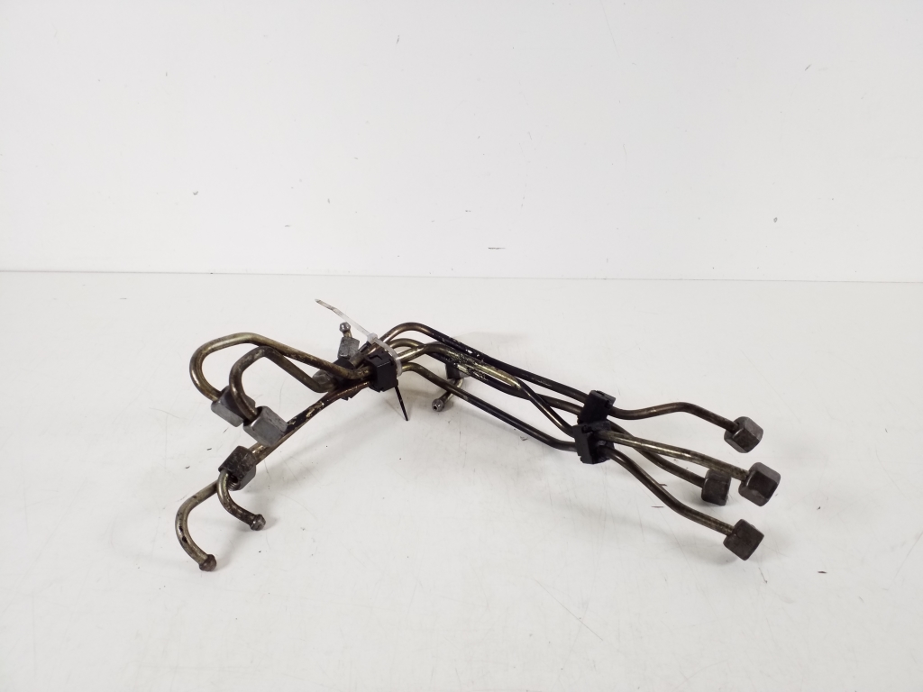 Used VOLVO V50 Fuel injector tubes