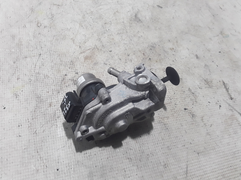 Used BMW X3 EGR valve 8513132