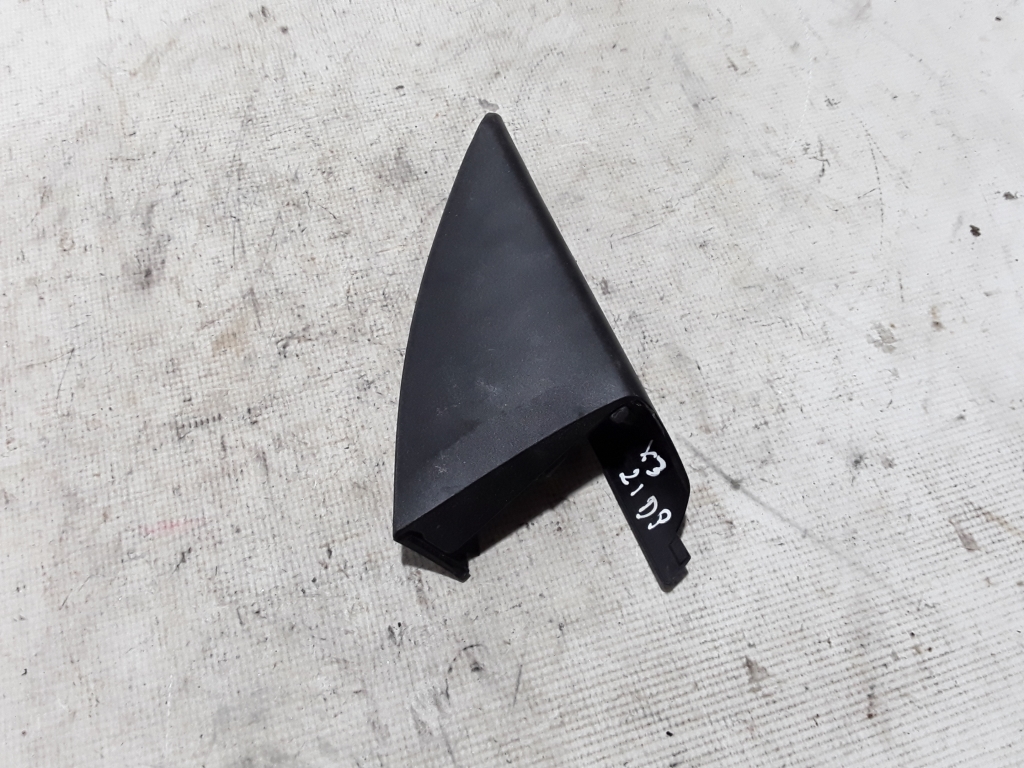 Used BMW X3 Trim to the mirror triangle 7410304