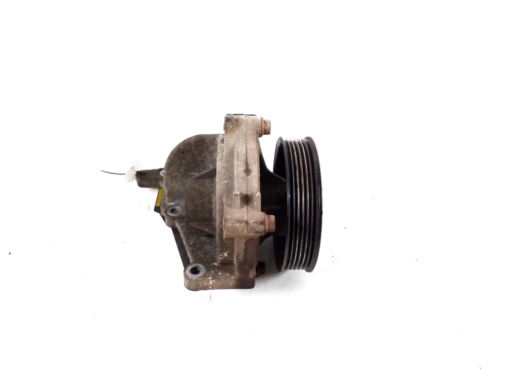 Used Kia Sportage Water pump 25100-2F700