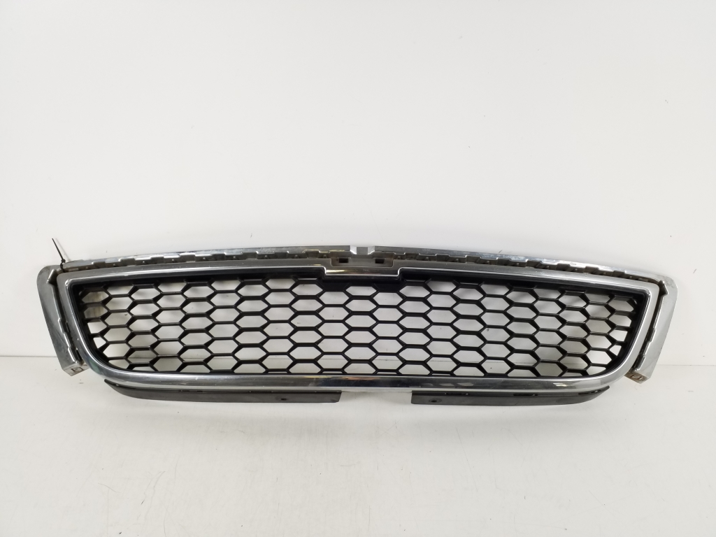Used Chevrolet Captiva Front grille 96945172
