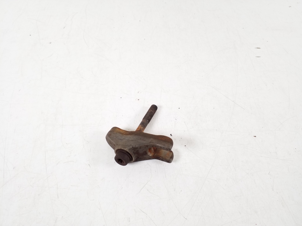 Used Kia Sportage Fuel injector holder 33814-2F000
