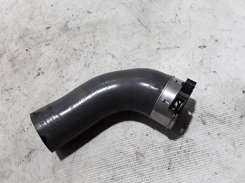 Used VOLVO V90 Intercooler hose 32222268