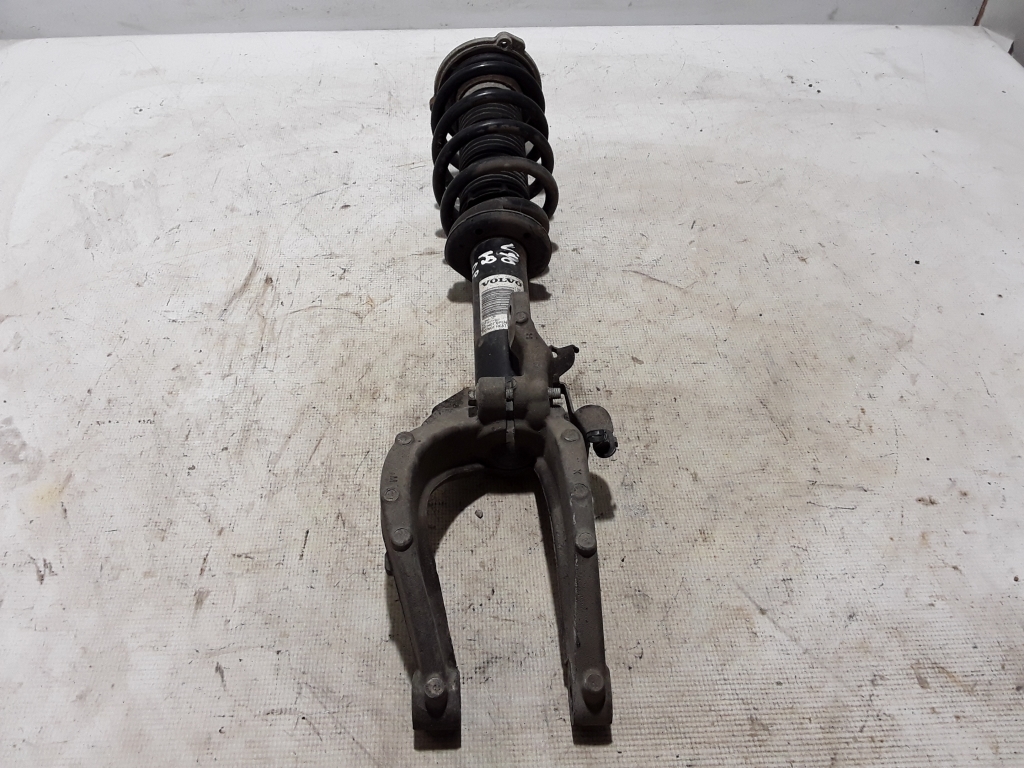 Used VOLVO V90 Front shock absorber and its components
