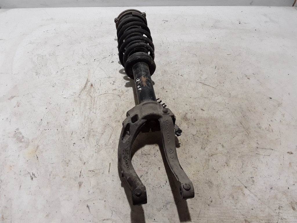 Used VOLVO V90 Front shock absorber and its components