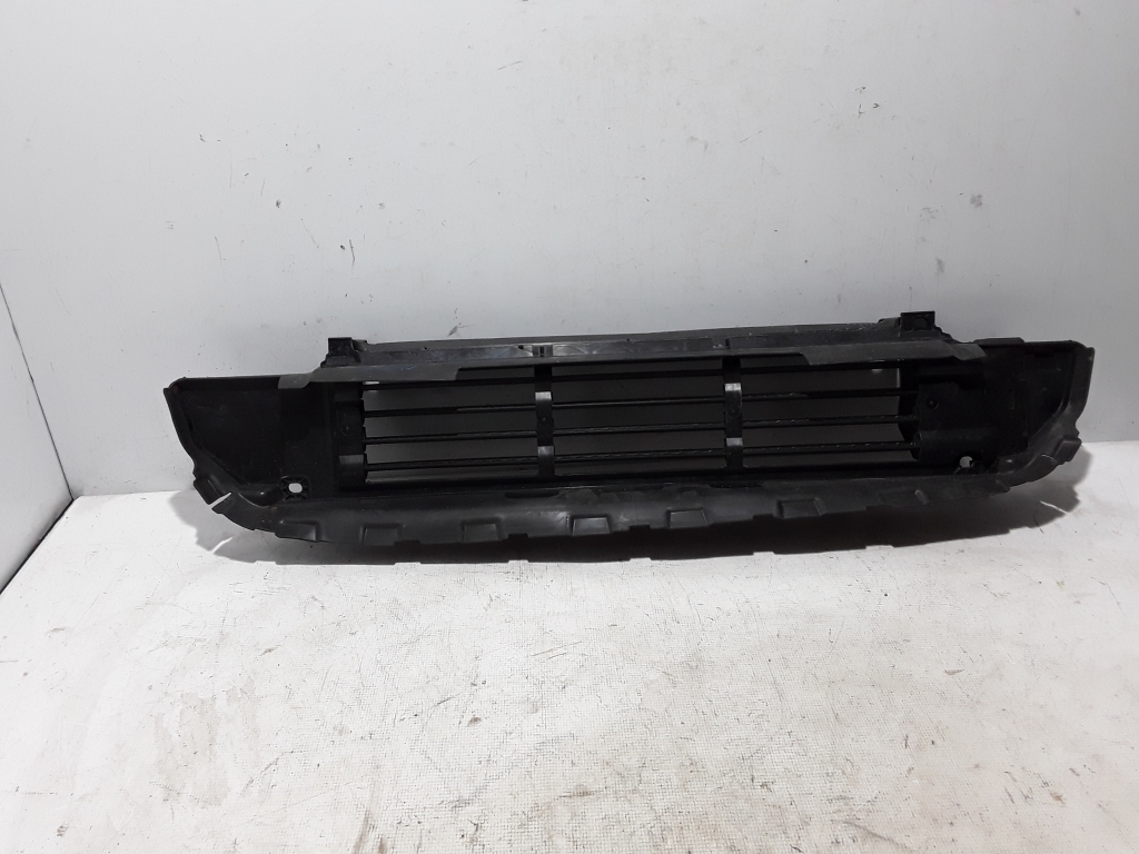 Used VOLVO XC40 Air deflector for intercooler radiator 31455422