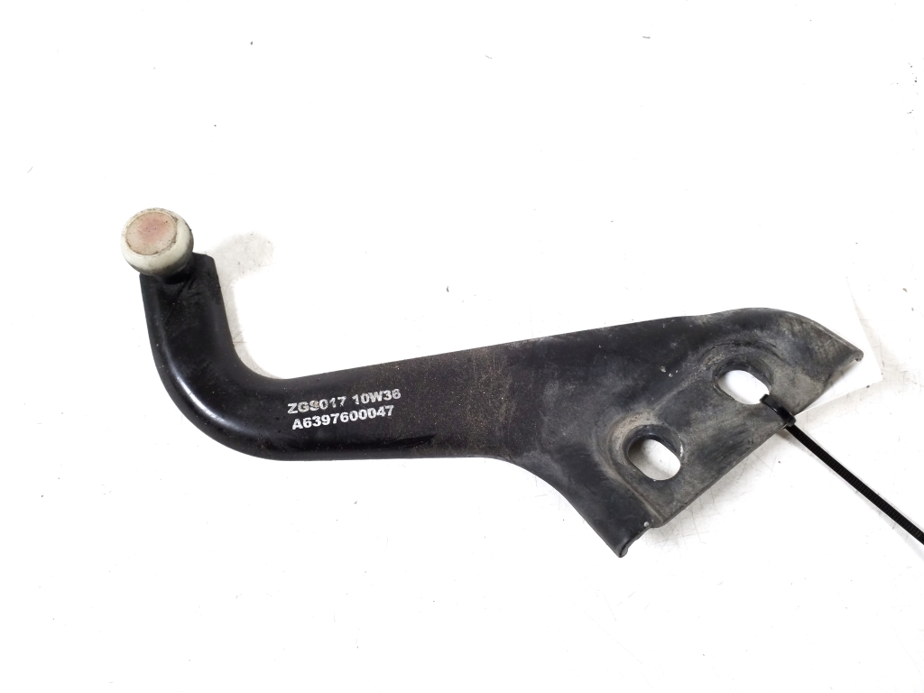 Used Mercedes Benz Vito Sliding door bracket A6397600047