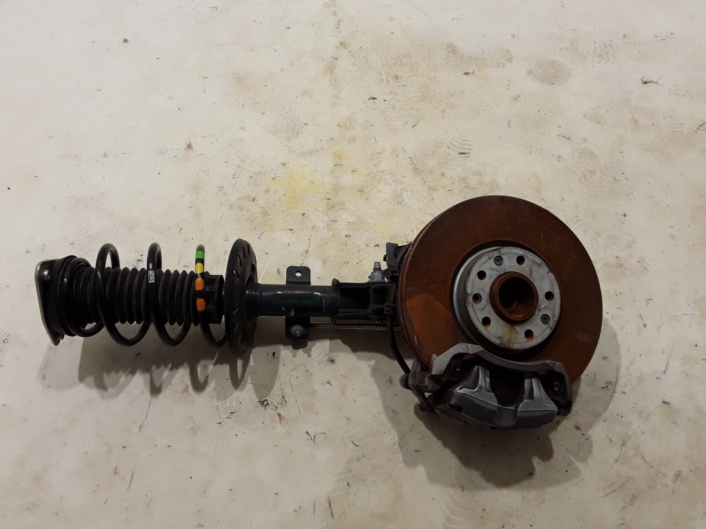 Used Peugeot 3008 Hub front 1647857480