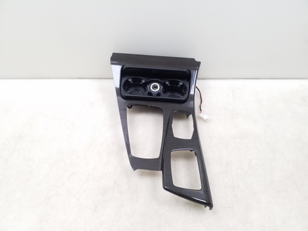 Used BMW 5 SERIES Cup holder 9206401