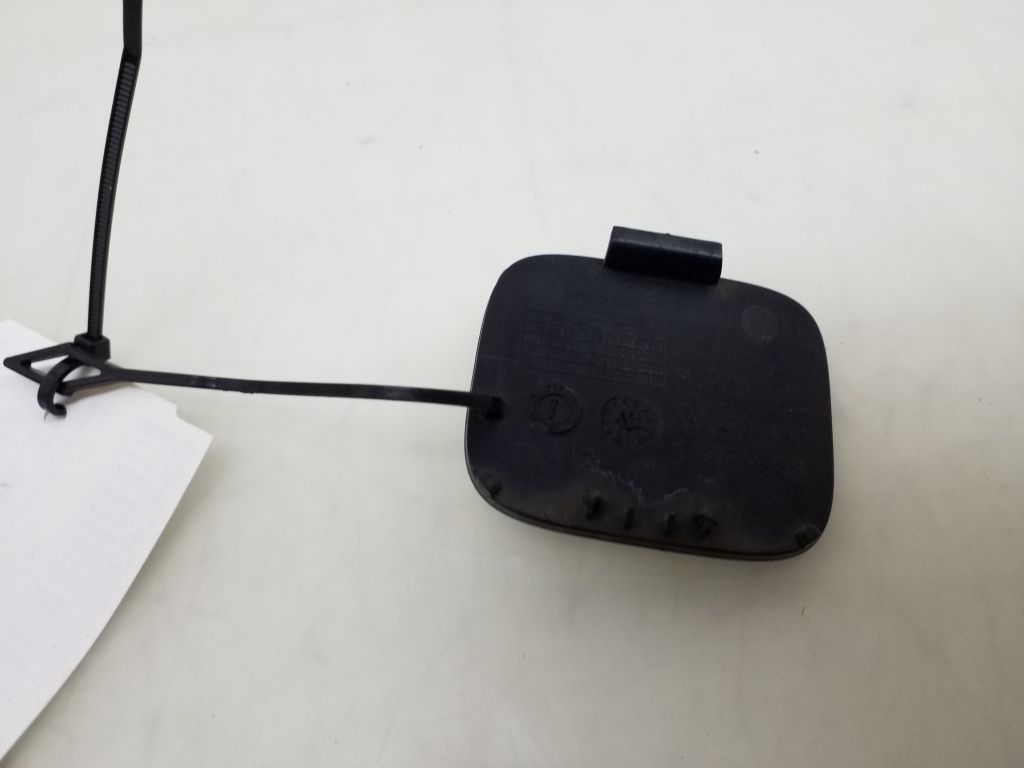 Used Mercedes Benz B-Class Rear bumper hook cover A2468851022