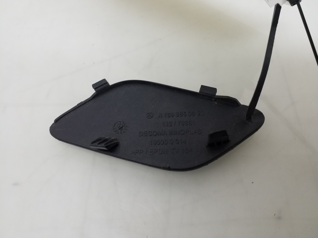 Used Mercedes Benz A-Class Front bumper hook cover A1698850823