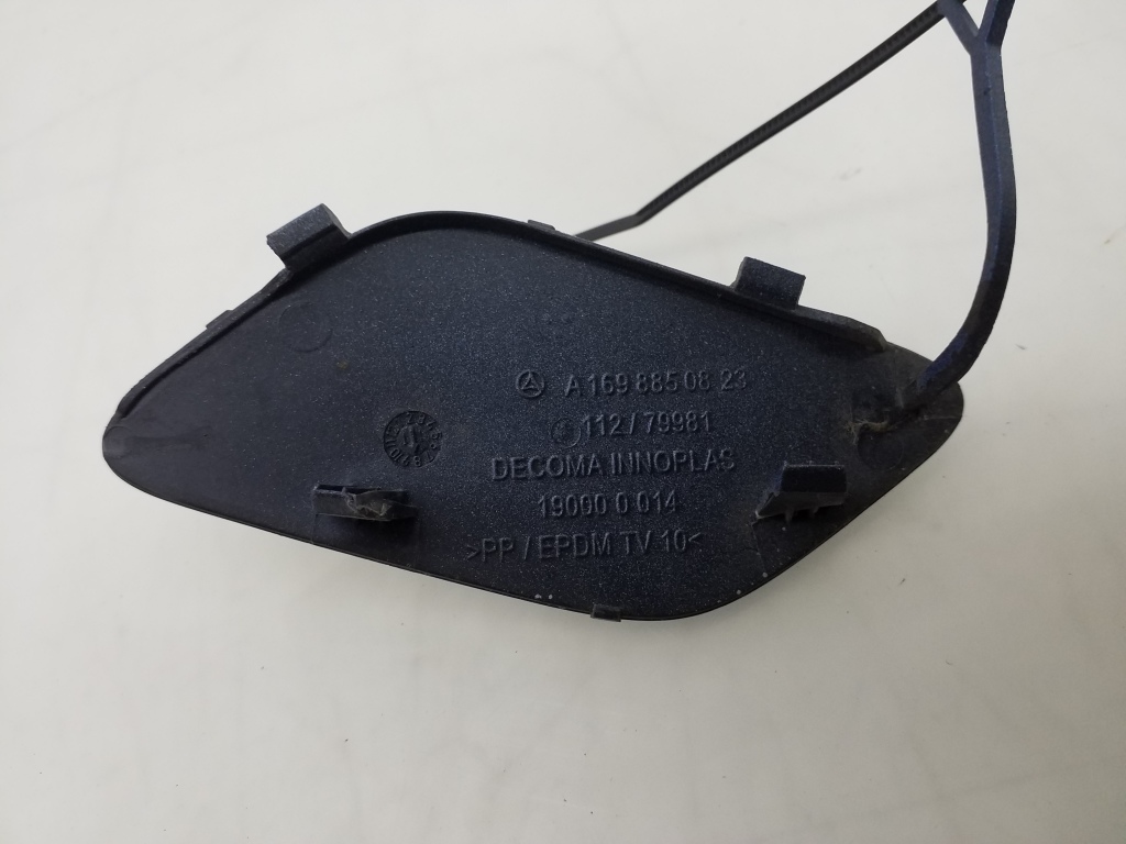 Used Mercedes Benz A-Class Front bumper hook cover A1698850823