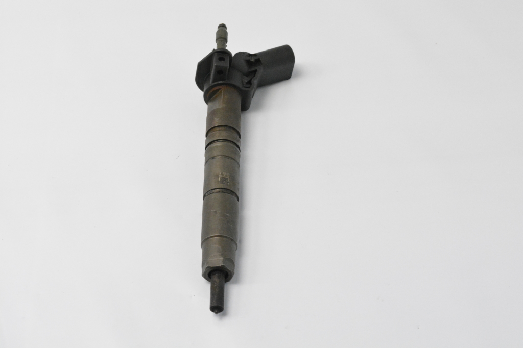 Used Mercedes Benz E-Class Fuel injector A6420701187