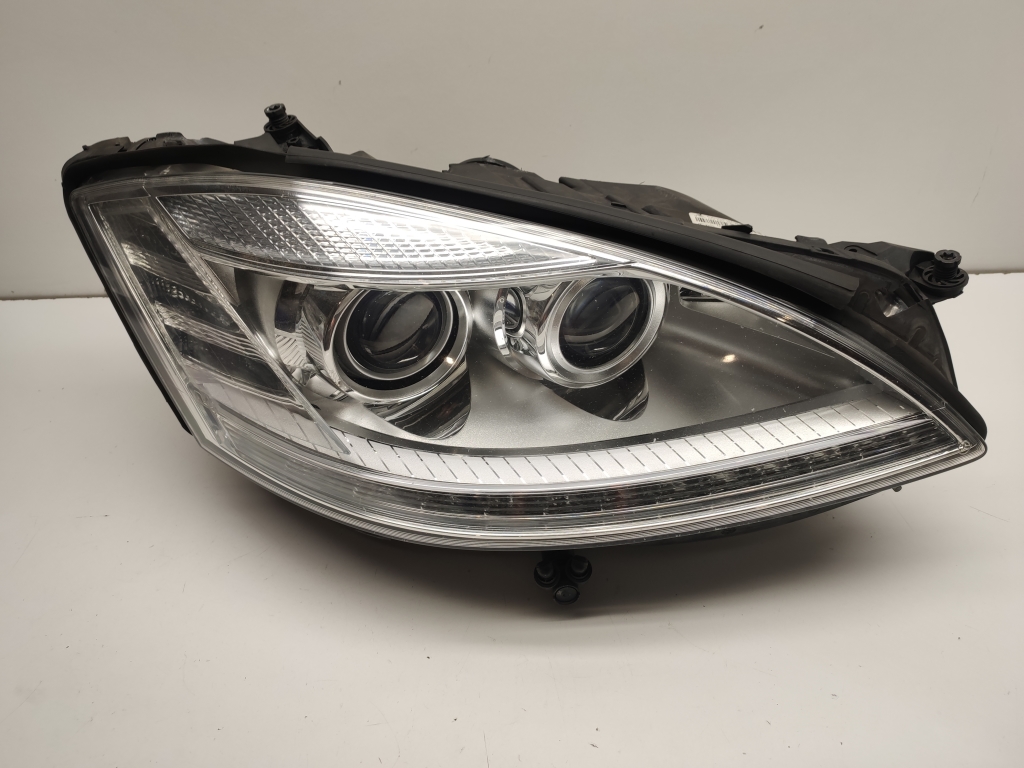 Used Mercedes Benz S-Class Headlights A2218202839