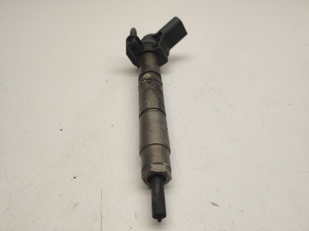 Used Mercedes Benz E-Class Fuel injector A6420701187