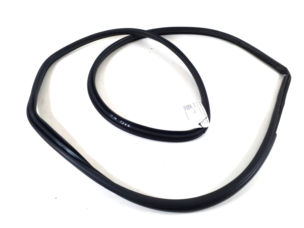 Used TOYOTA PRIUS Prime Rear side door sealing rubber on the door 62332 ...