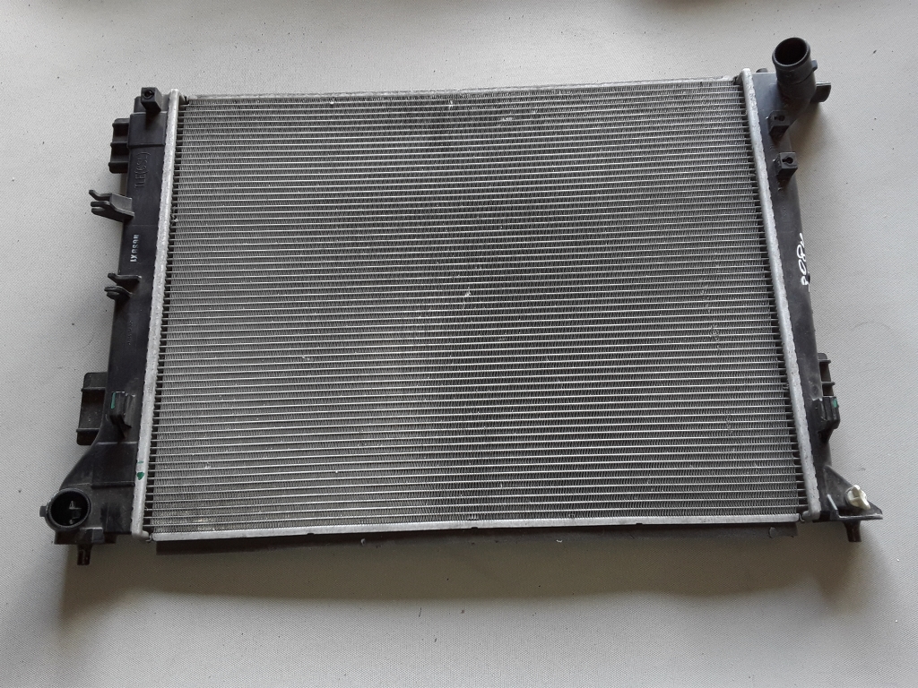 Used Hyundai Tucson Cooling radiator 25310D7500