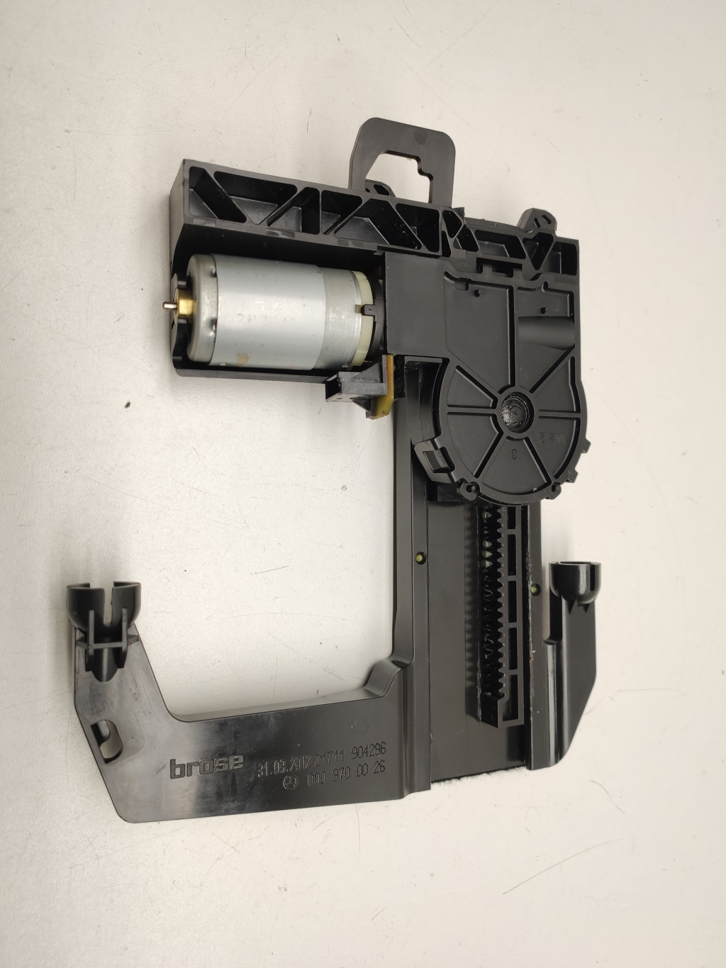 Used Mercedes Benz S-Class Front seat engine 0009700026