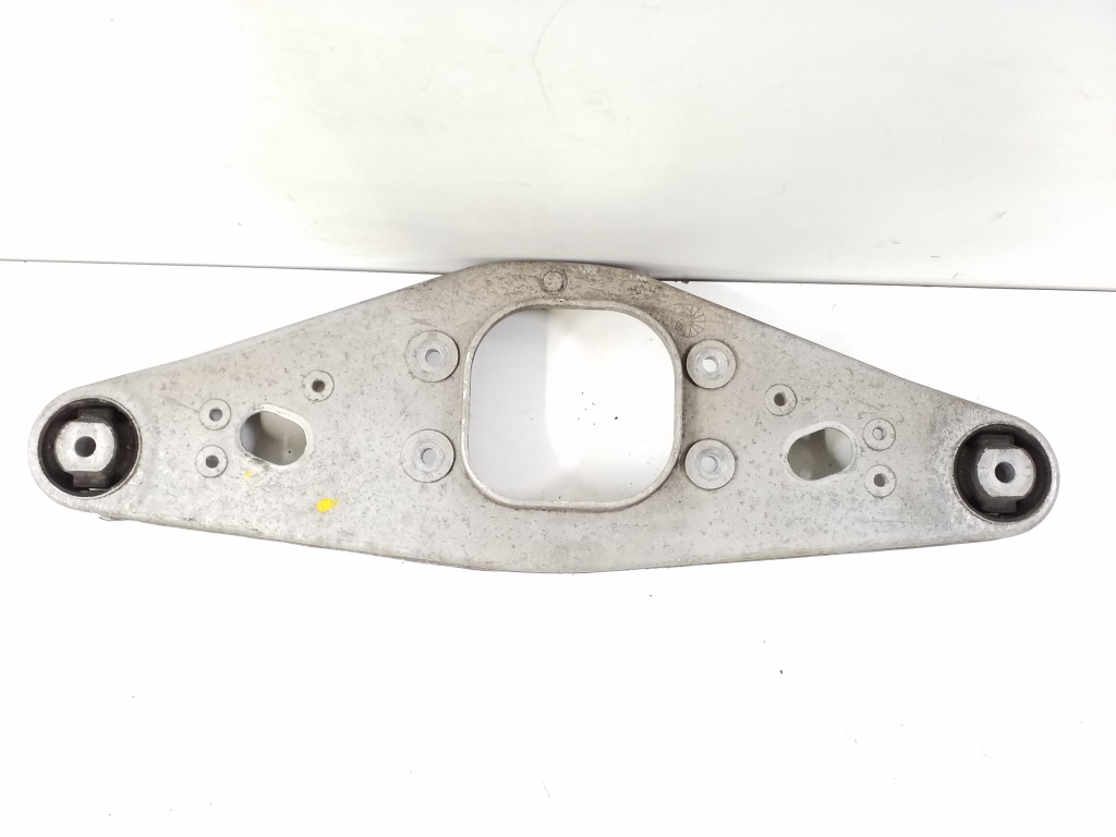 Naudotas Mercedes Benz SL-Class Galinio reduktoriaus laikiklis A2303521806