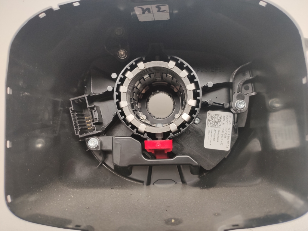 Used Mercedes Benz E-Class Switch and its parts a2129009302