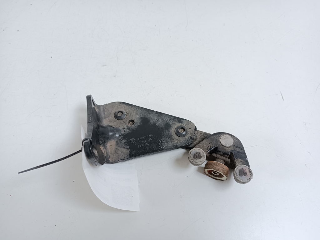 Used Volkswagen Transporter Sliding door bracket 7H0843398AA