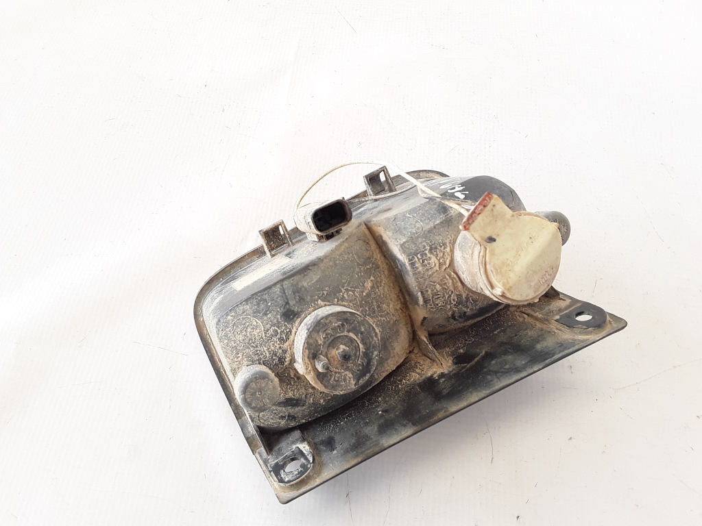 Used RENAULT Trafic Rear fog lamp 7701479309