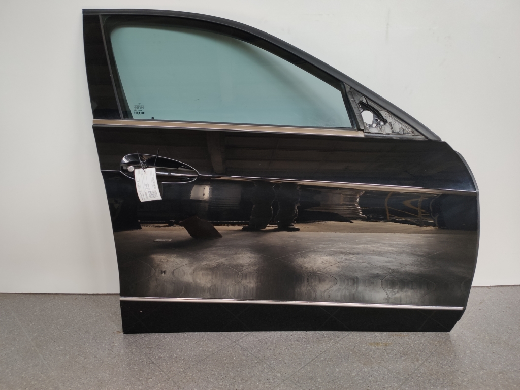 Used Mercedes Benz E-Class Front door A2127200205