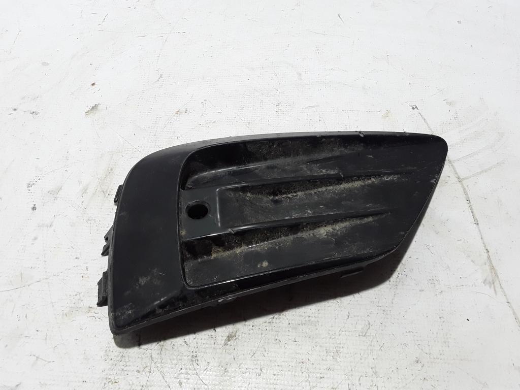 Used VOLVO XC60 Other part of the front bumper 31449129