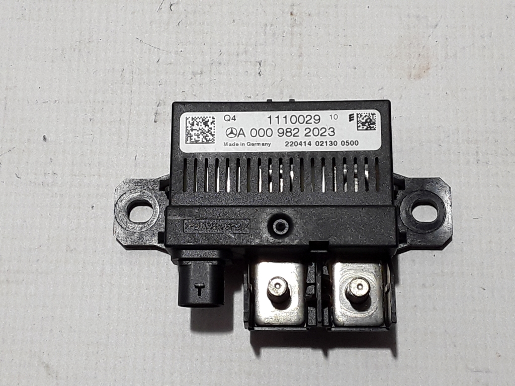 Used Mercedes Benz CLS-Class Relay A0009822023