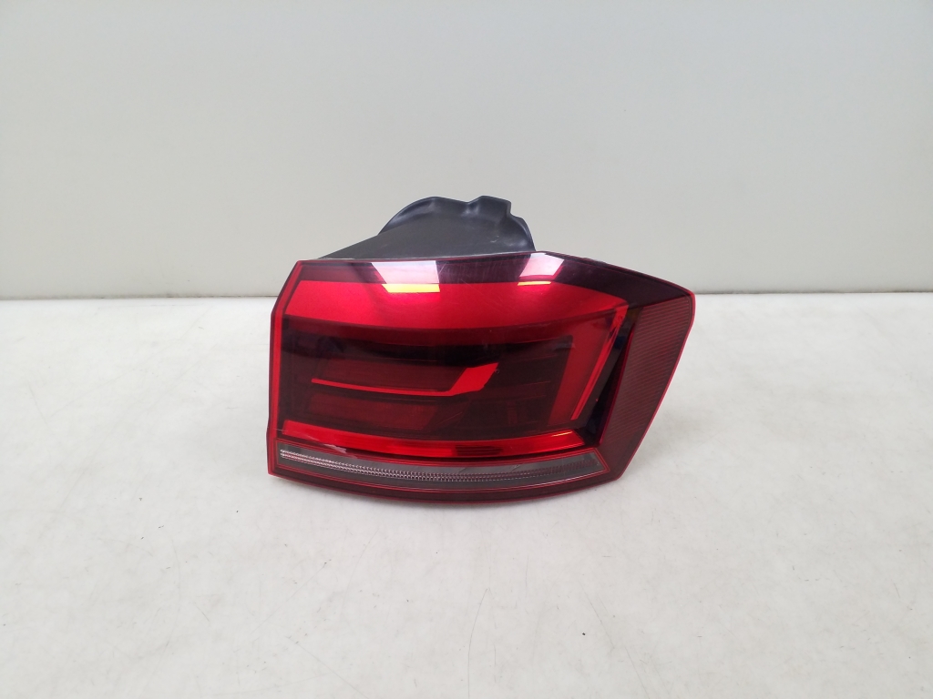 Used Volkswagen Sportsvan Rear corner lamp 510945096T