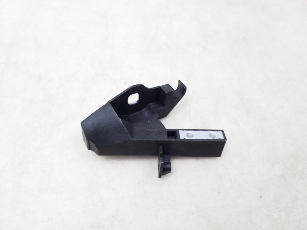 Used Mercedes Benz C-Class Other detail of the front frame A2056203501