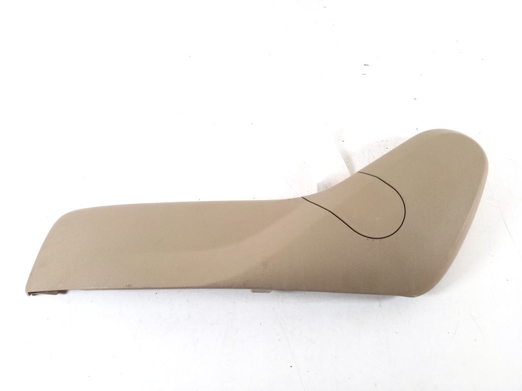 MERCEDES-BENZ C-Class W204/S204/C204 (2004-2015) Seat trim details ...