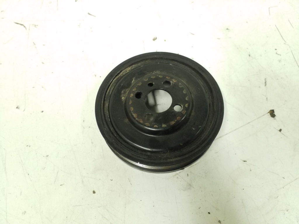 Used Volkswagen Passat Crankshaft Pulley 04L105243V