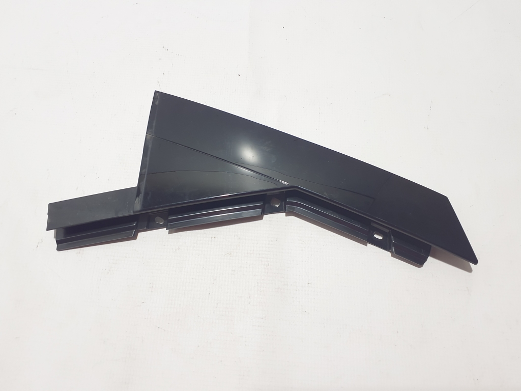 Used VOLVO S90 Rear side door strip to glass outer 31391303