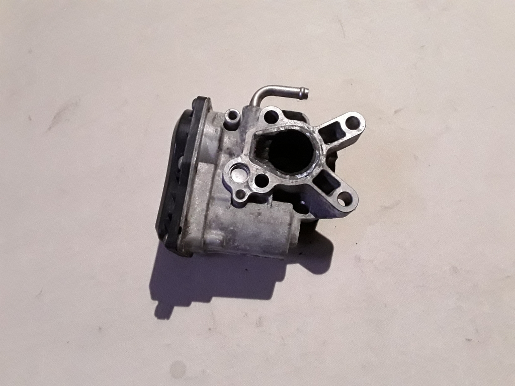 Used Subaru Impreza EGR valve 14710AA740