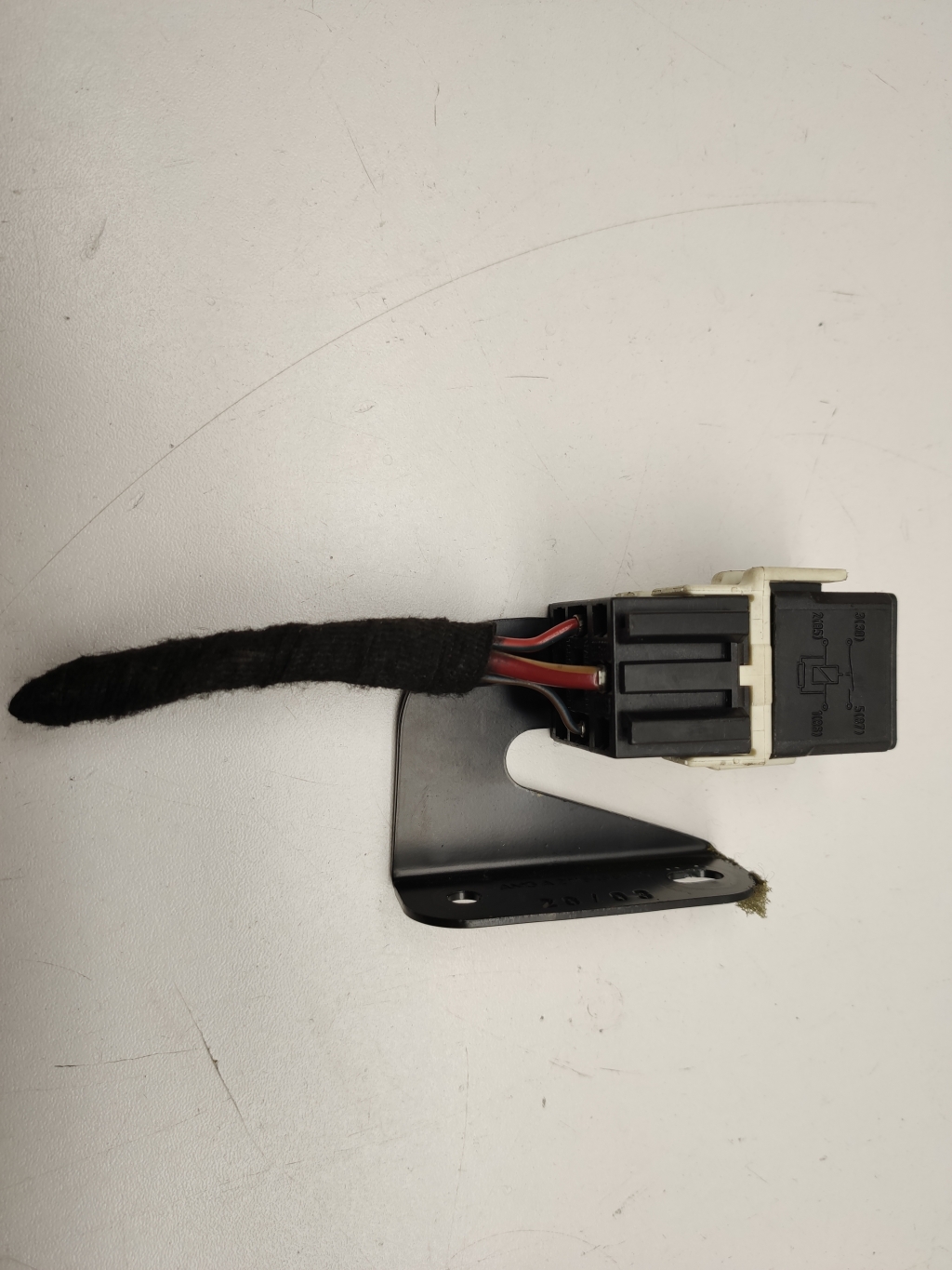 Used Mercedes Benz E-Class Relay A0025421319